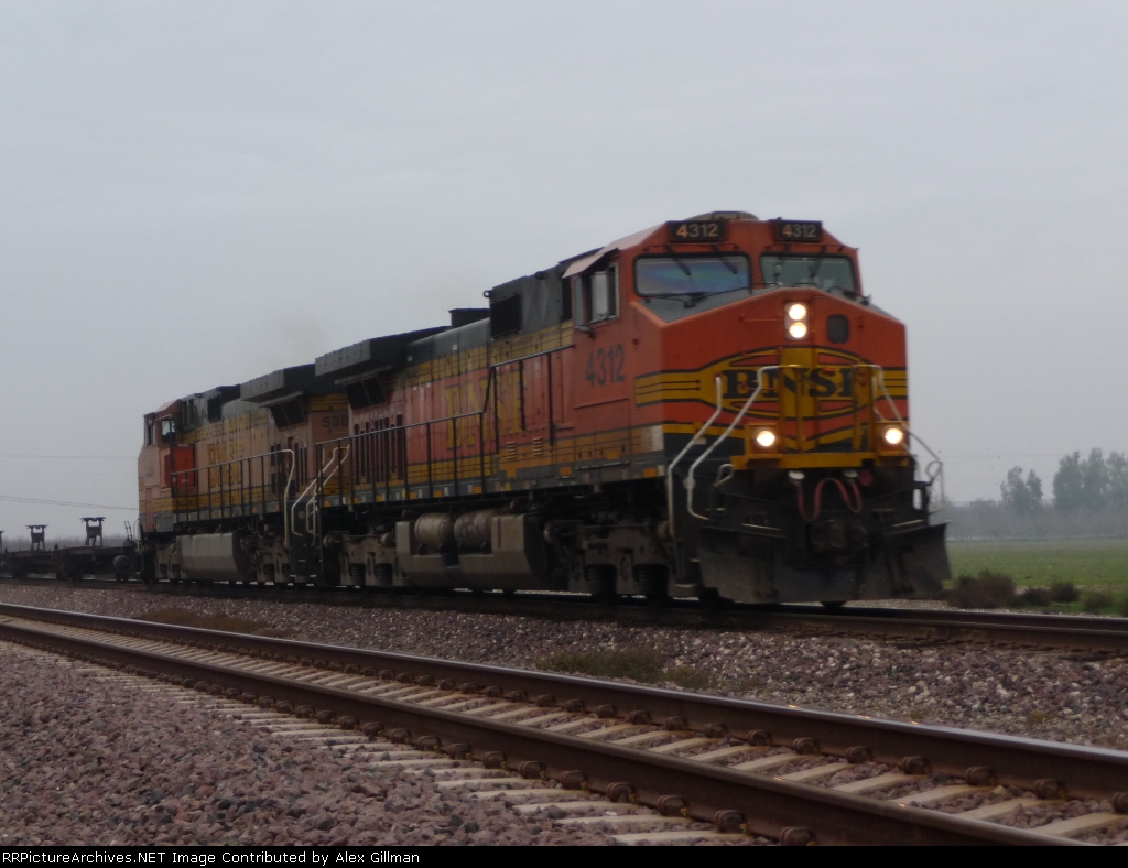 BNSF 4312 East
